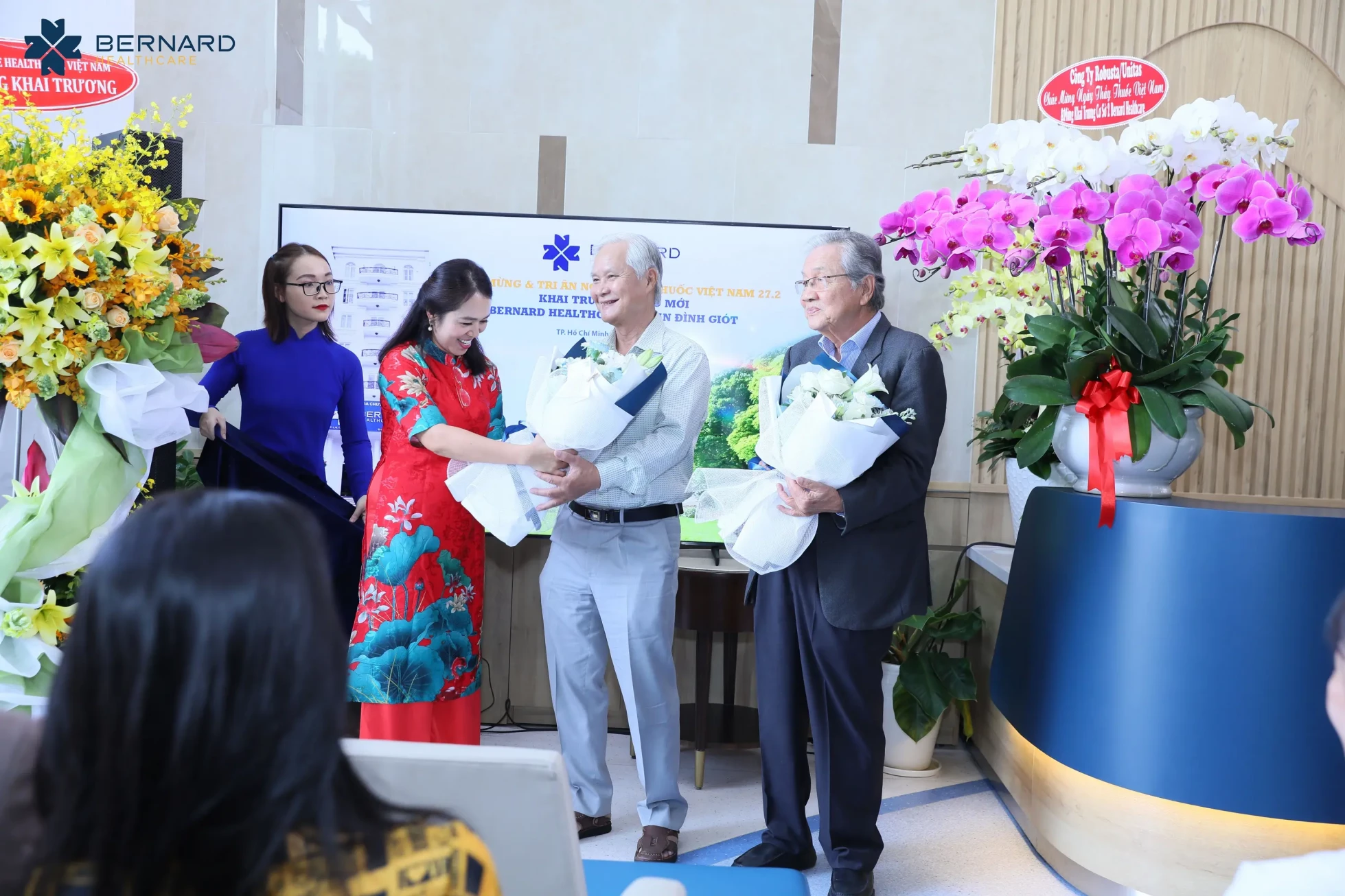 BÀ NGUYỄN NAM PHƯƠNG, TỔNG GIÁM ĐỐC BERNARD HEALTHCARE VỪA ĐƯỢC BẦU VÀO ...